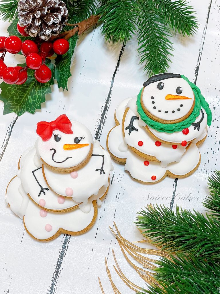 Melting Snowmen Cookie Stacks – Soiree