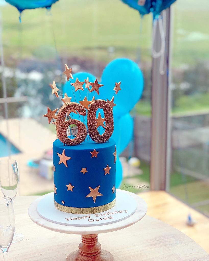 Navy and Gold Shooting Star Cake – Soiree